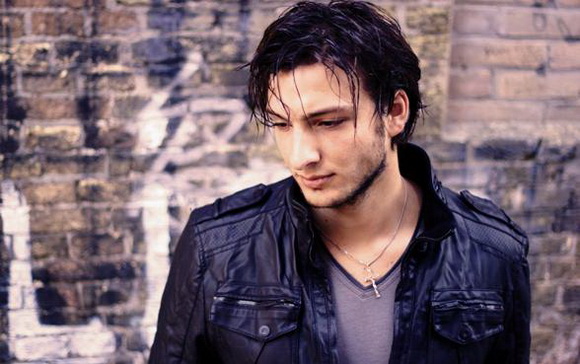 Ricardo Muñoz / Star Statements International - Celebrity Statement